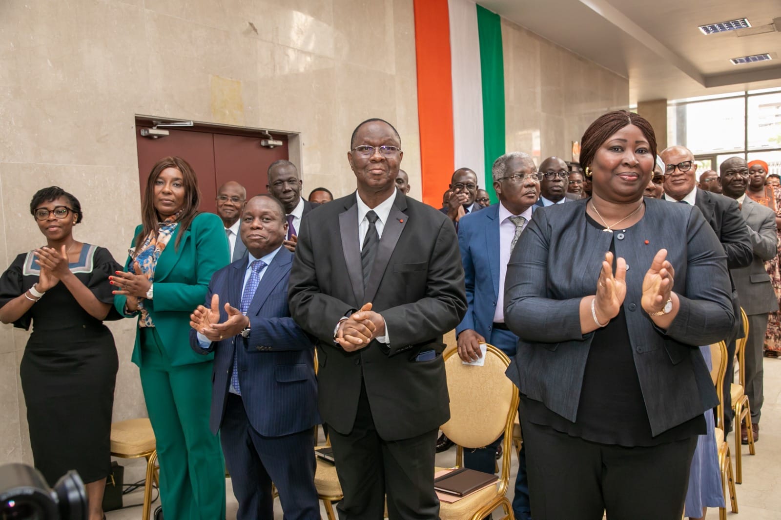 En images l’heure de la retraite pour S.E. M. Daouda Diabaté, ancien ...